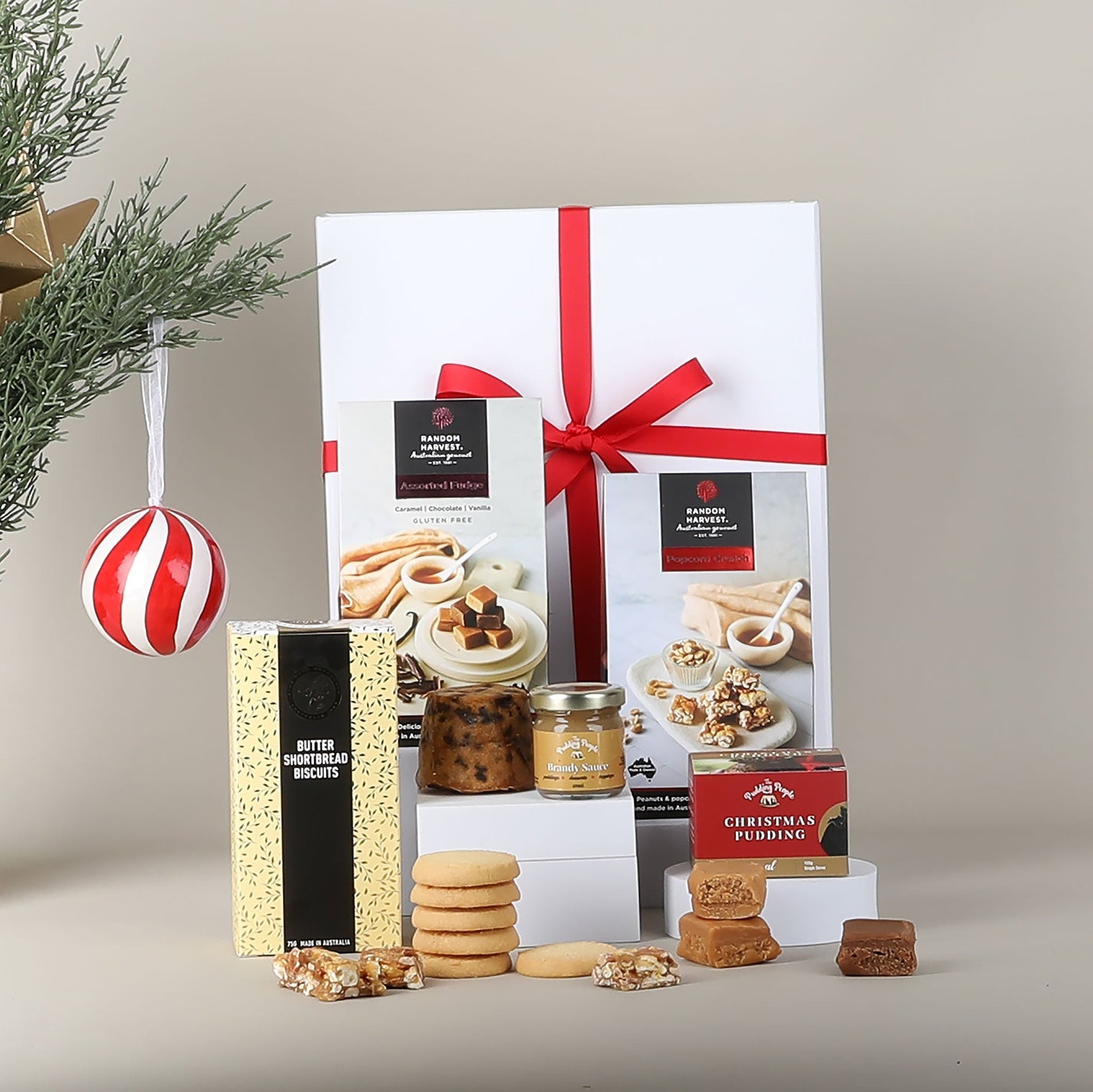 Traditional Christmas Hamper – Gift Basket